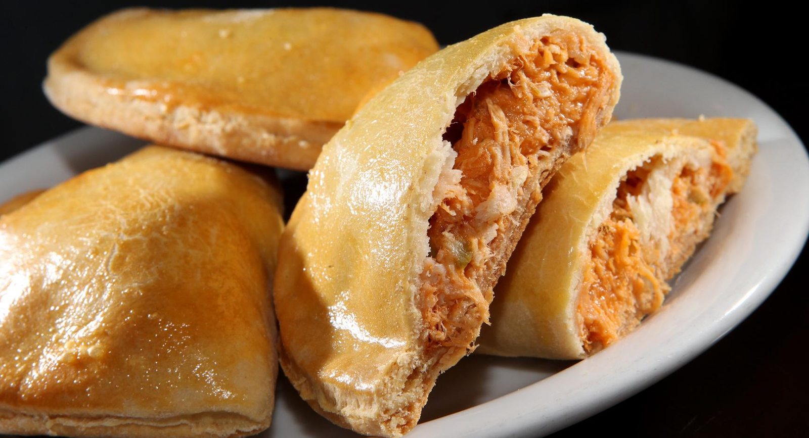 Pastel com 3 ingredientes que desmancha na boca - Coisas de Vó