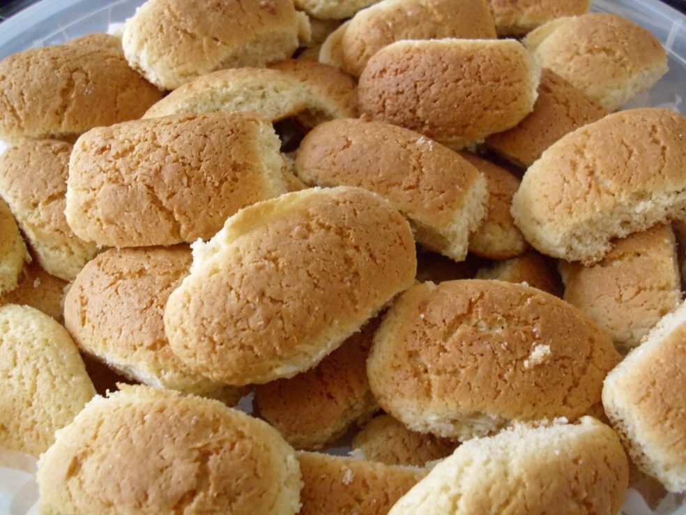 Biscoitinhos da vovó Deliciosos e fácil de fazer - Coisas de Vó